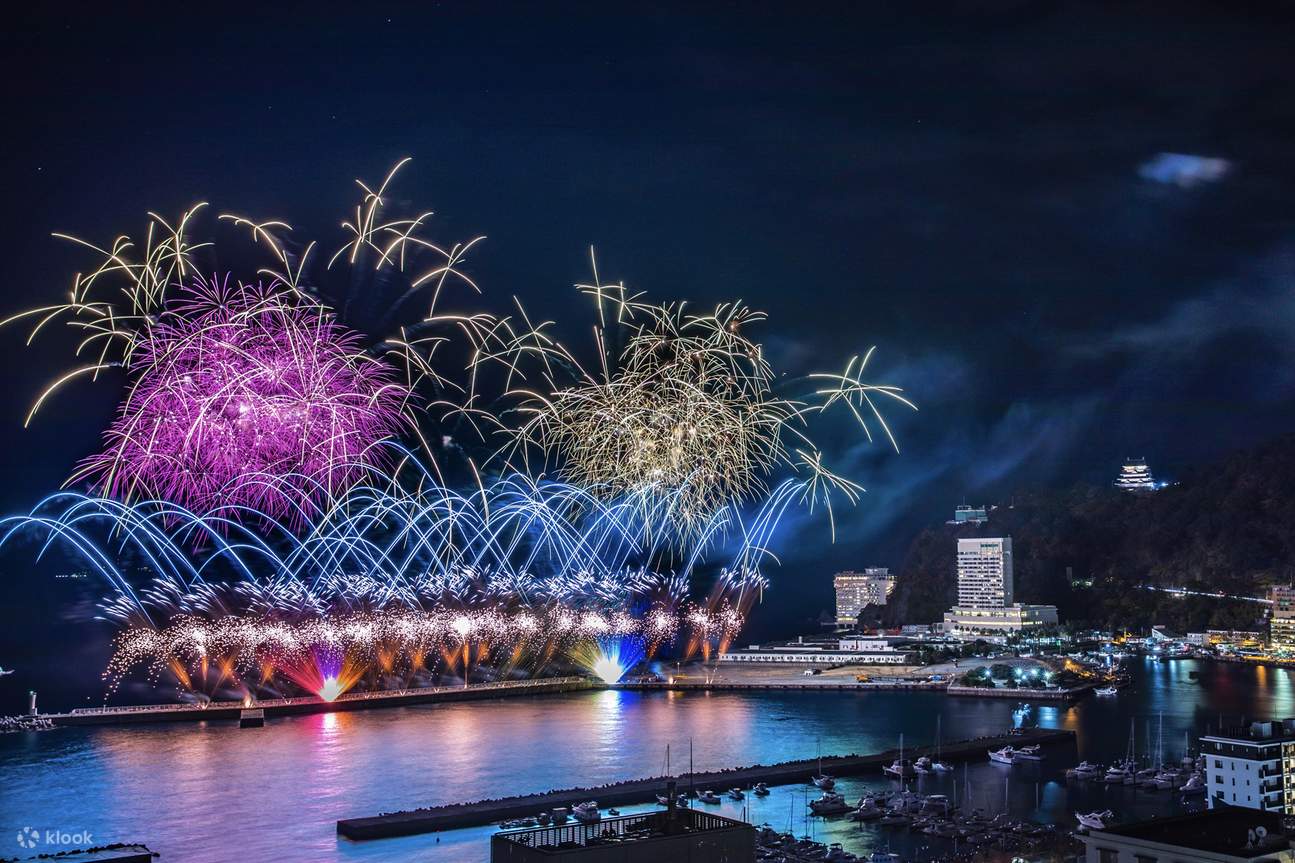 [Fireworks only] Atami Fireworks Festival, Sunny Beach, Hakone Ryuguden ...